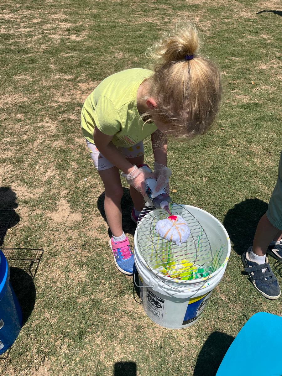 Making Tie Dye shirts at school with Kindergarten class – MagpieTayleetot